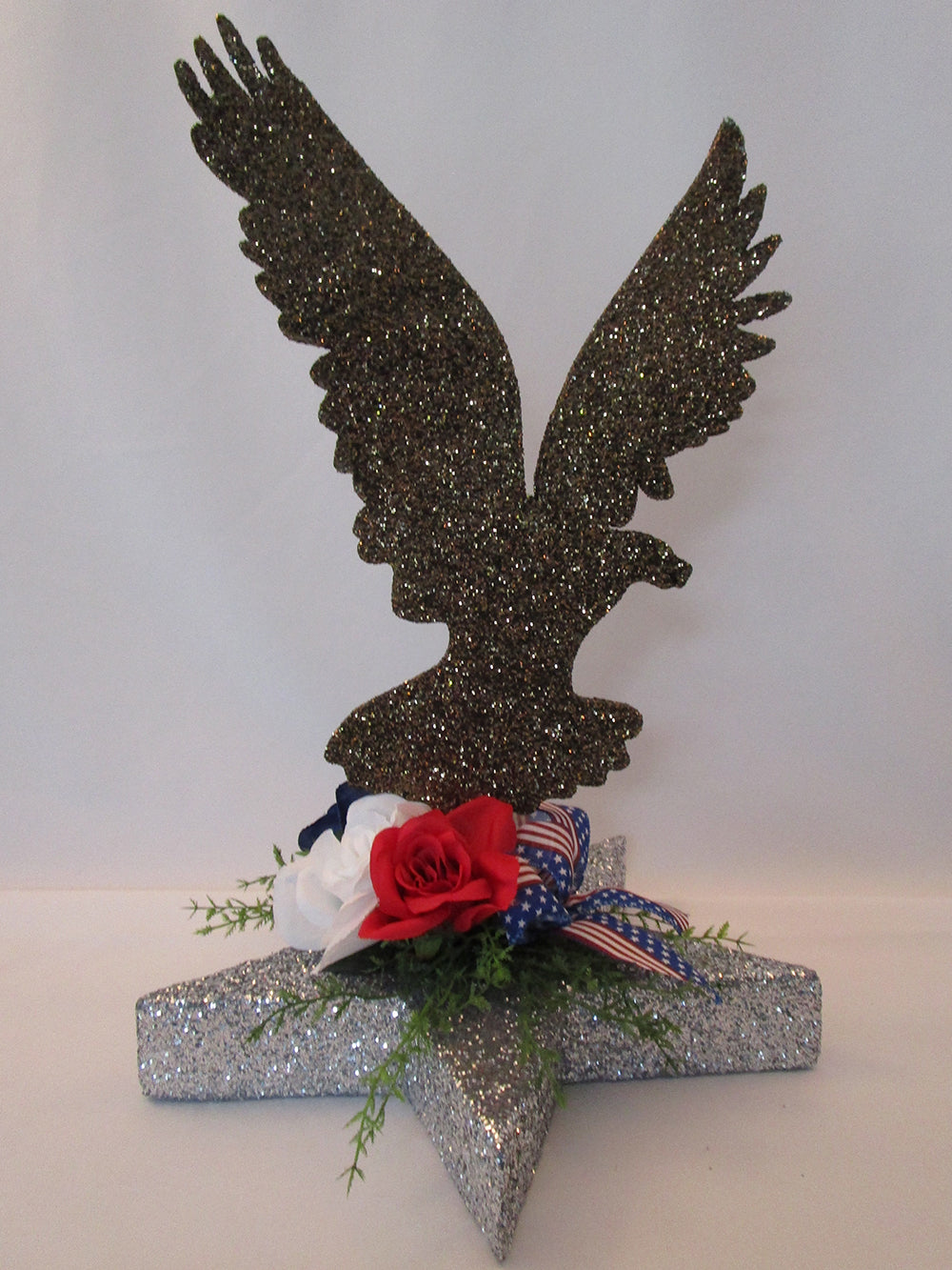 250th Eagle Table Centerpiece on Silver Star – Designs by Ginny